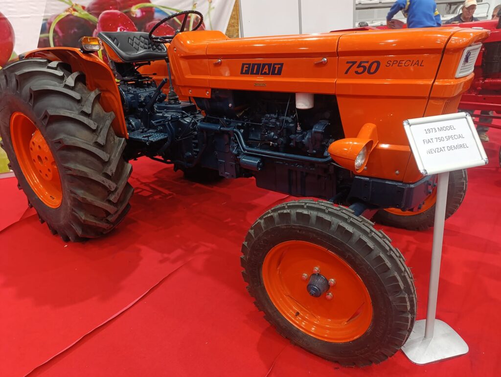 Fiat 750 | Datos y especificaciones del tractor