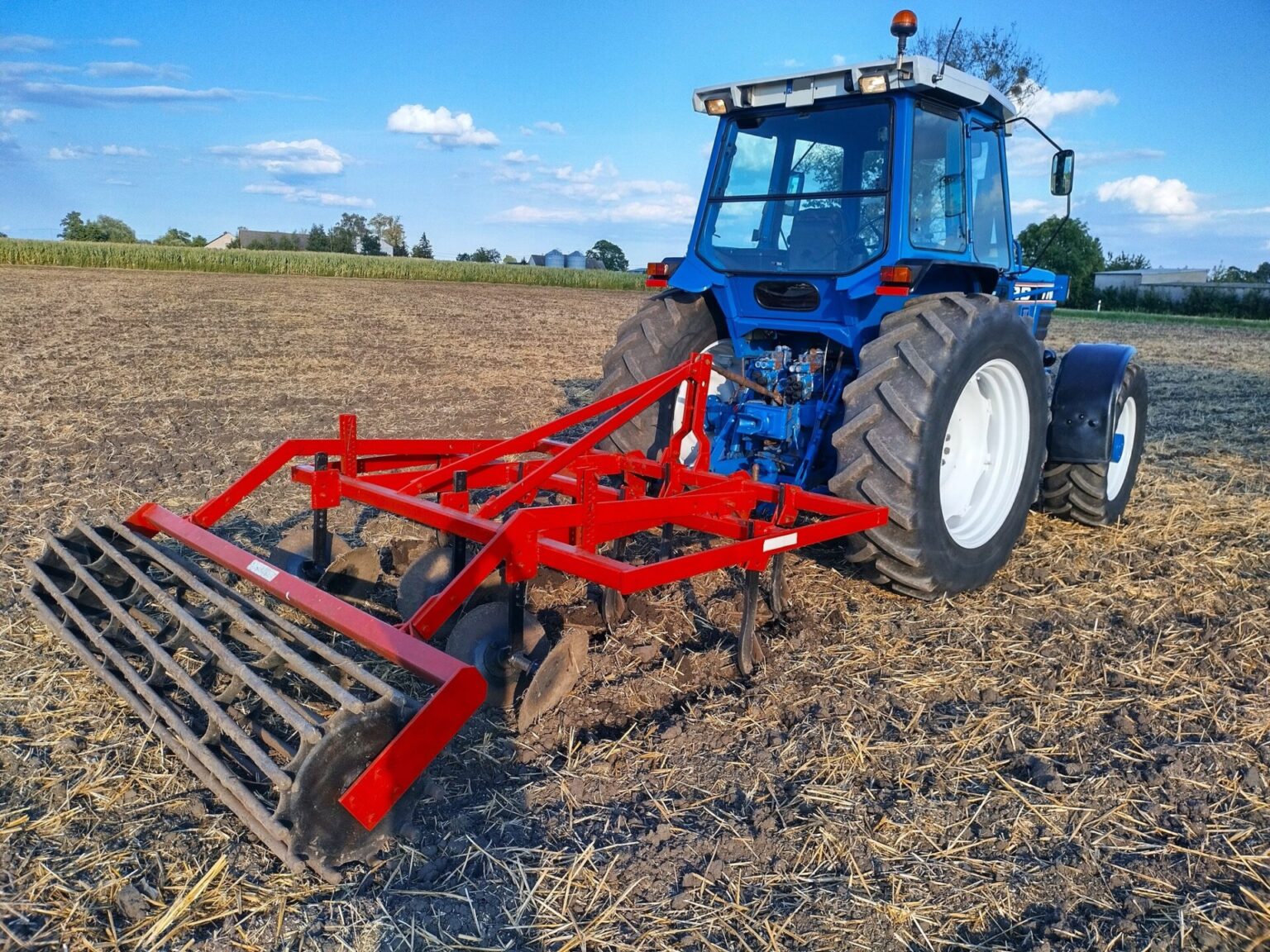 Ford 7710 | Tractor Data and Specs