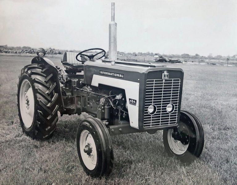 International Harvester 434 | Tractor Data and Specs
