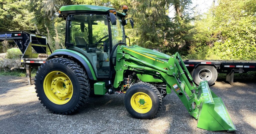 John Deere 4066R | Tractor Data and Specs