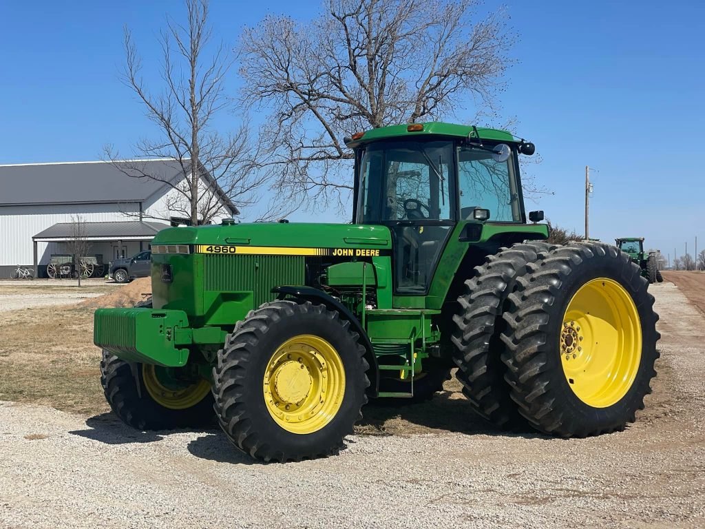 John Deere 4960 | Tractor Data and Specs
