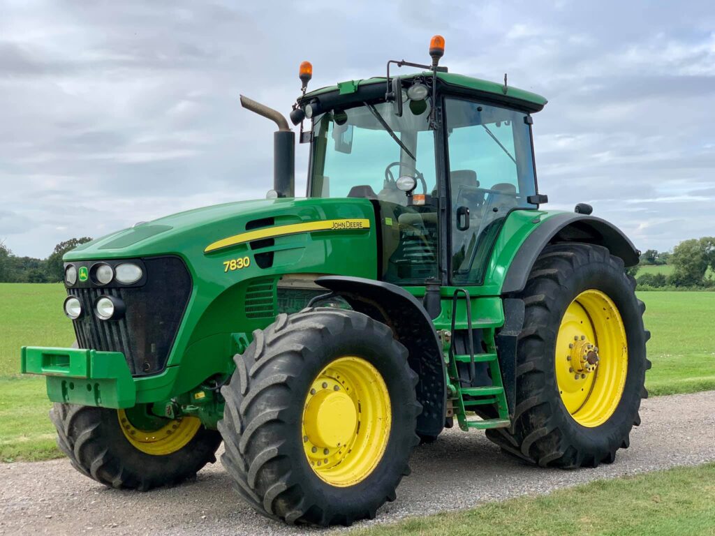 John Deere 7830 | Tractor Data and Specs