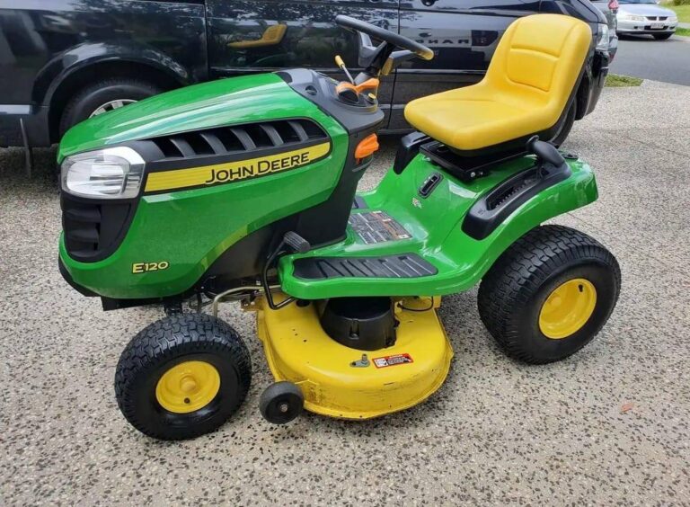 John Deere E120 | Dane i specyfikacje ciągnika