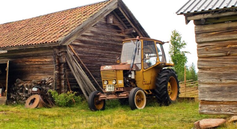 Valmet 502 | Tractor Data and Specs
